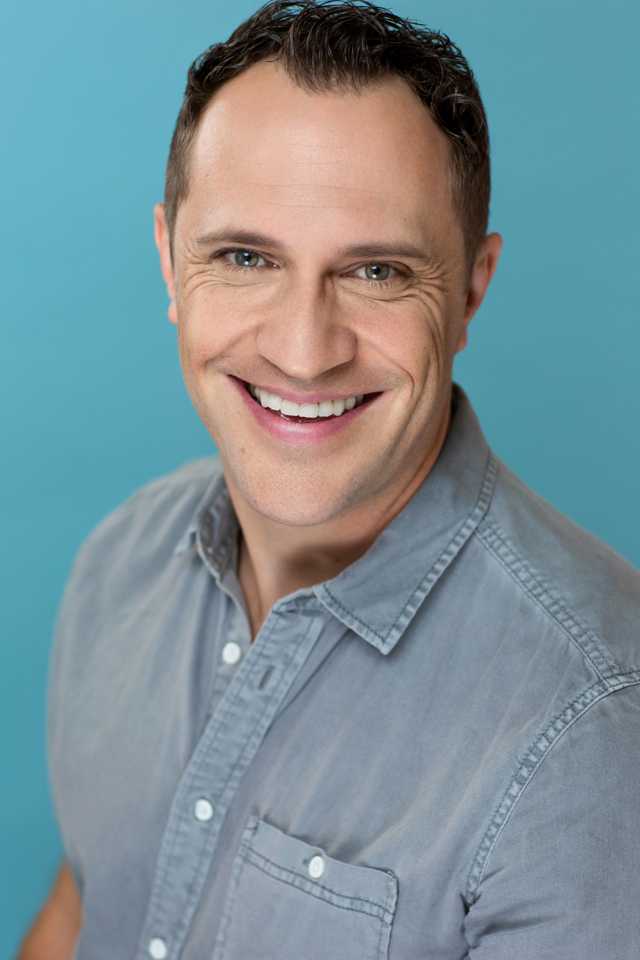 Craig Allen Smith | Actor Starring in Mrs. Doubtfire National Tour